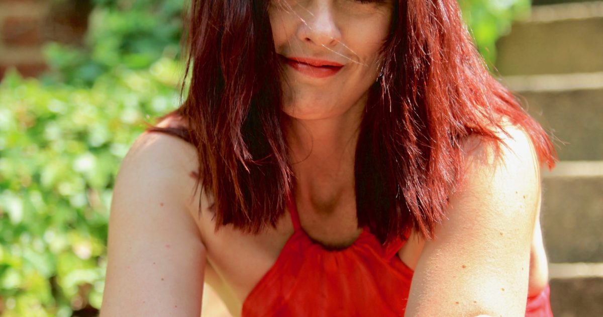 Joanna Eden | Serious